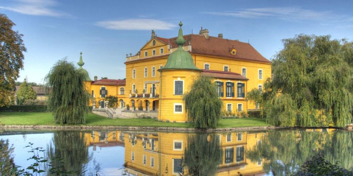 Rental Castles: 10 Castles You Can Vacation In | Fortune