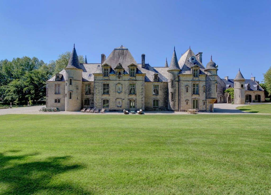 Rental Castles: 10 Castles You Can Vacation In | Fortune