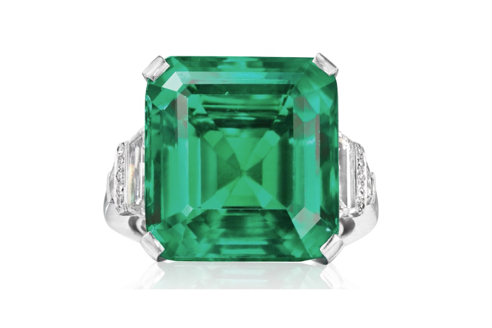 Rockefeller Family Emerald to be Auctioned in New York | Fortune