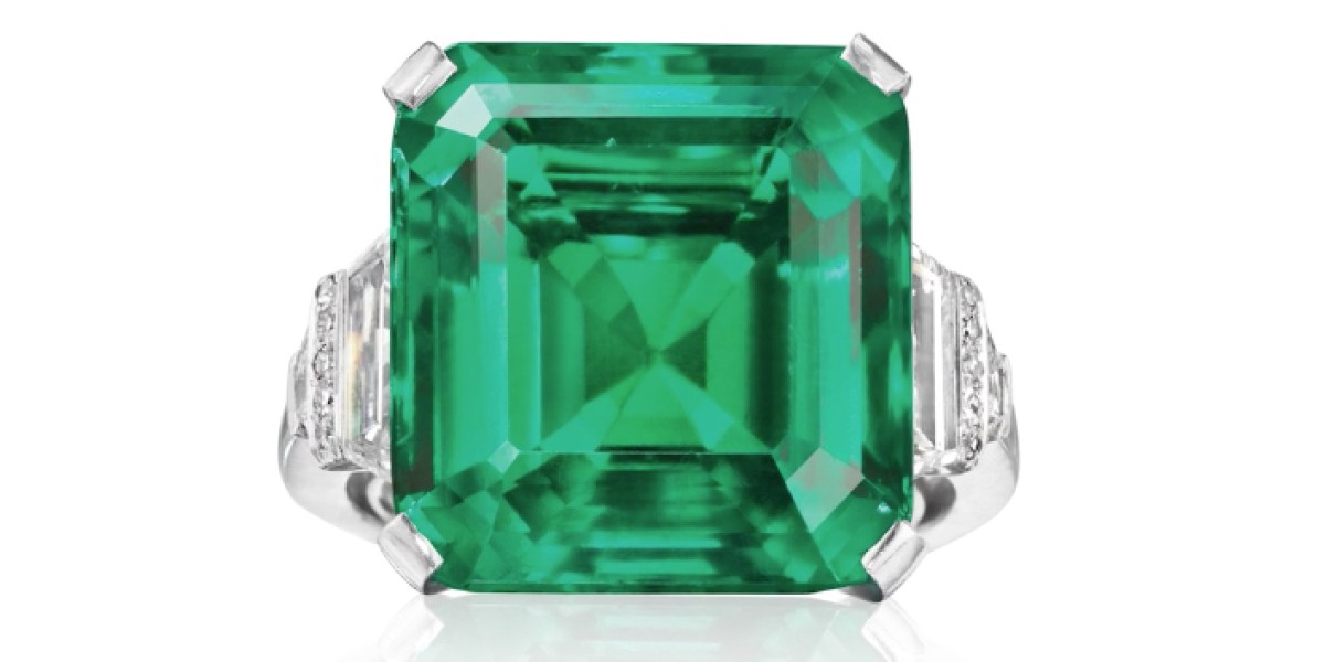 Rockefeller Family Emerald to be Auctioned in New York | Fortune