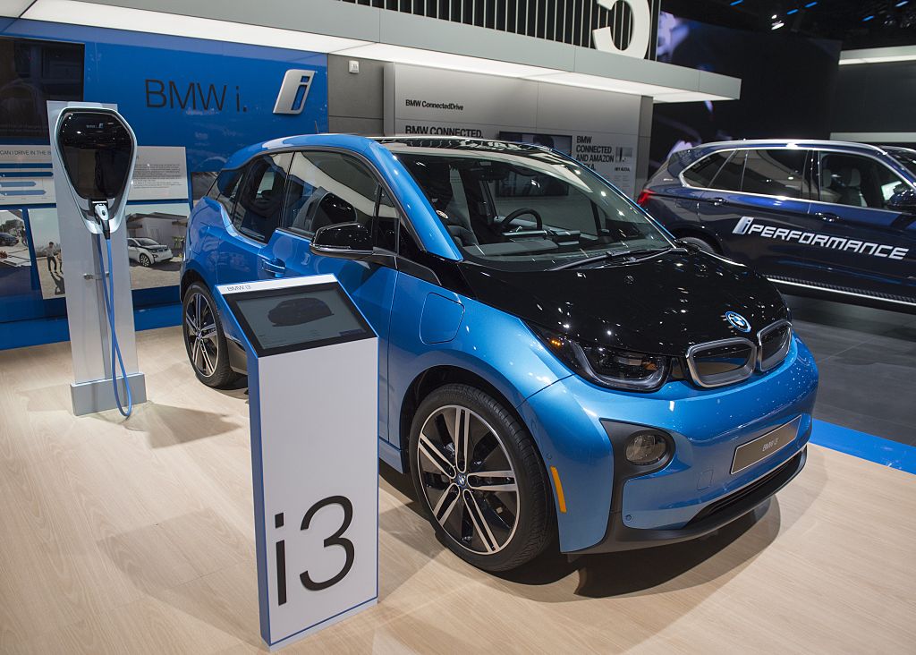BMW i3 Electric Car Gets New Design to Compete With Tesla | Fortune