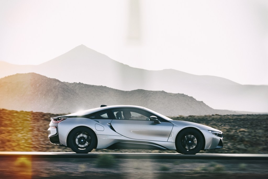 BMW Unveils i8 Roadster Convertible at LA Auto Show | Fortune