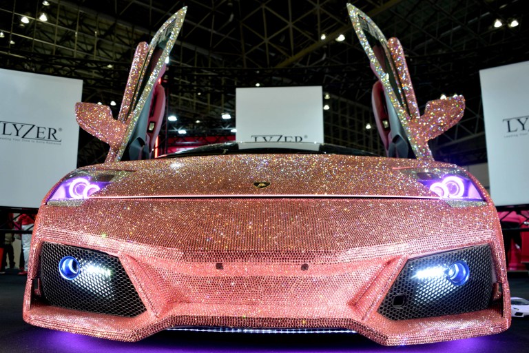 2018 Tokyo Auto Salon: Pink LYZER Covered in 600,000 Crystals | Fortune
