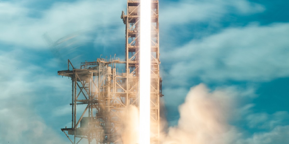 Falcon Heavy: How to Photograph the World's Most Powerful Rocket | Fortune
