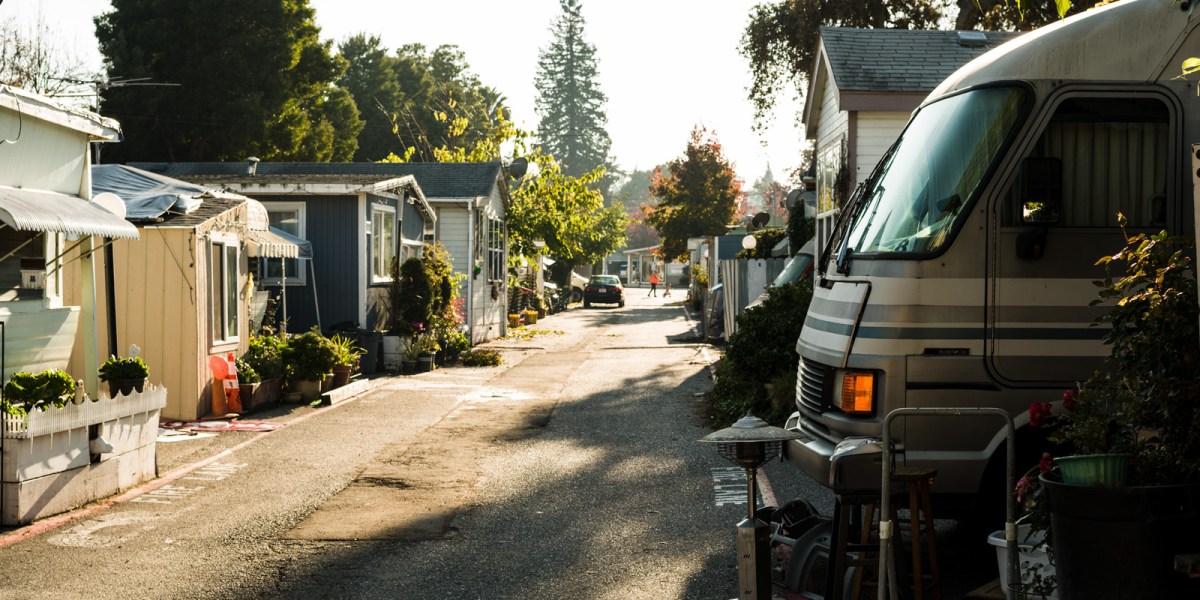 The Shrinking Middle Class: The Current State of Affairs | Fortune