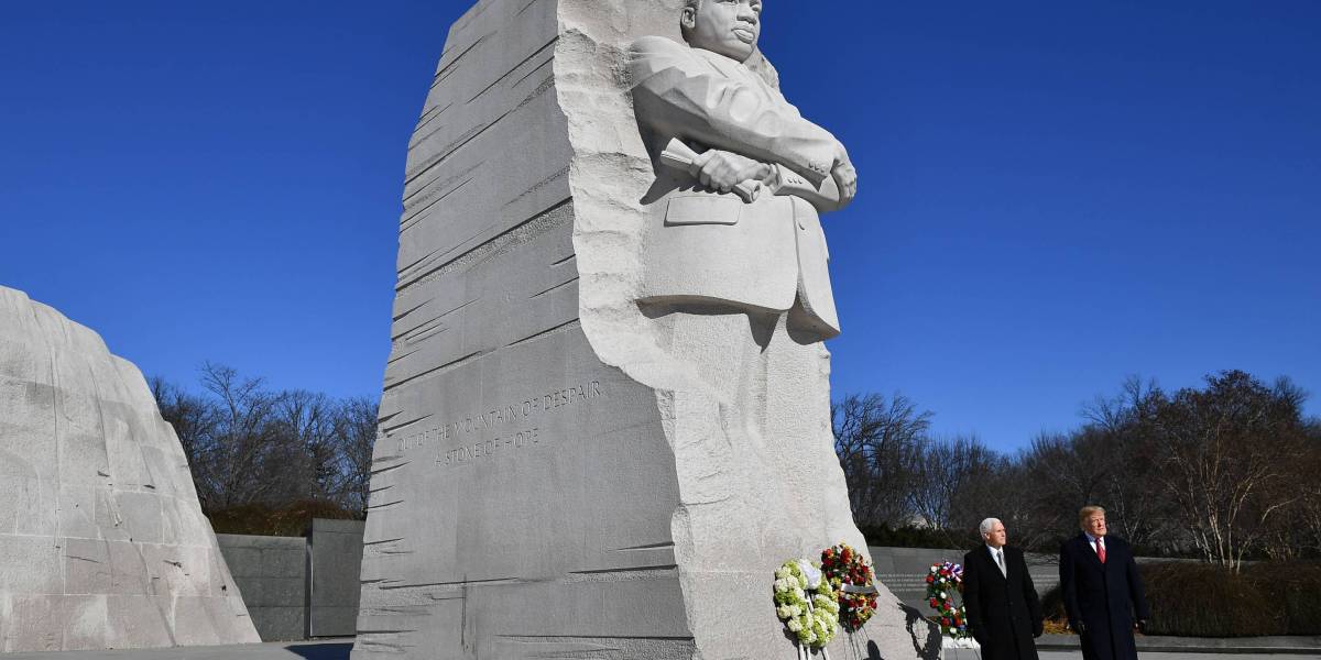 Trump Makes Surprise Visit to Dr. Martin Luther King Jr. Memorial | Fortune