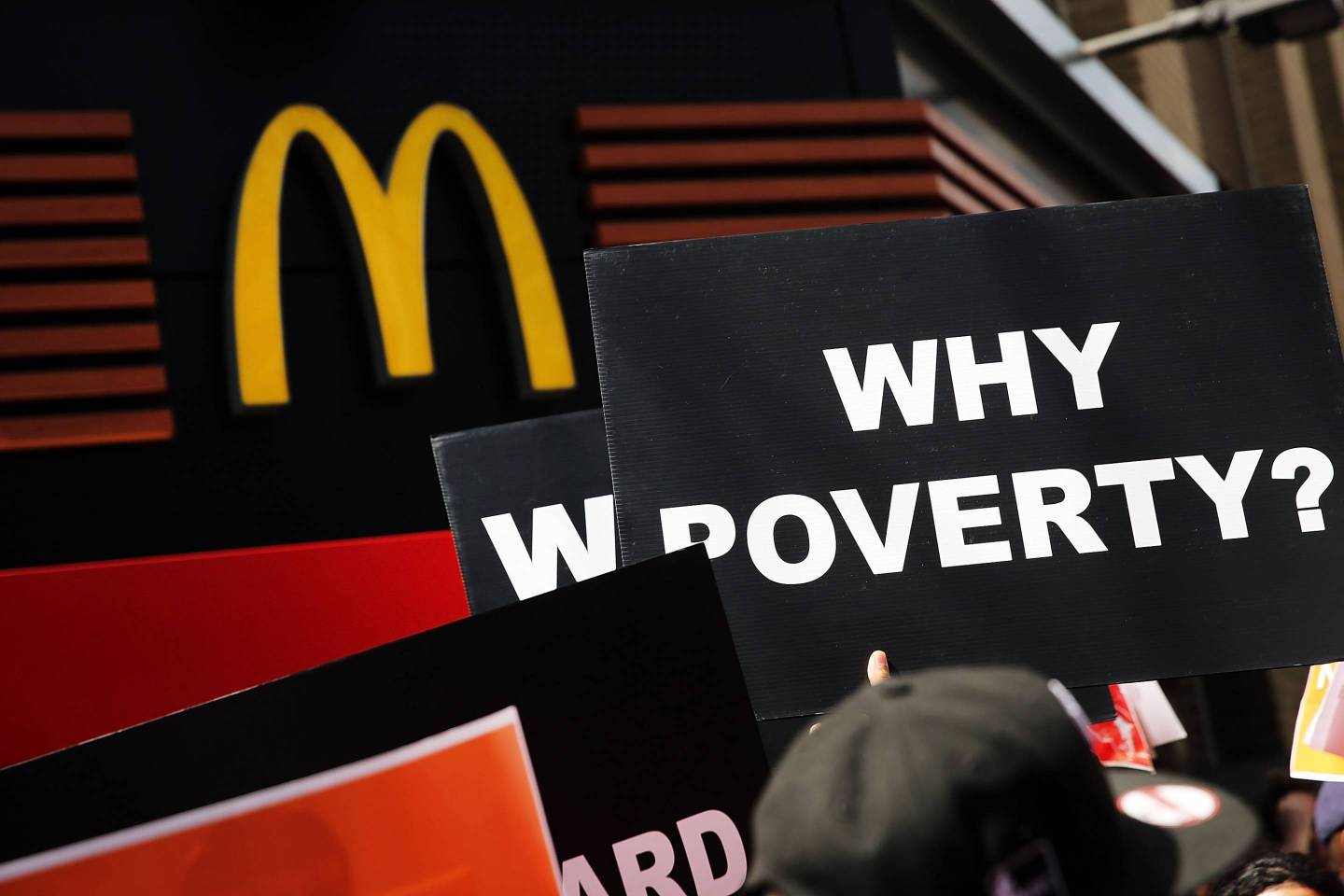 McDonald's Decides to Stop Lobbying Against Minimum Wage Hikes | Fortune