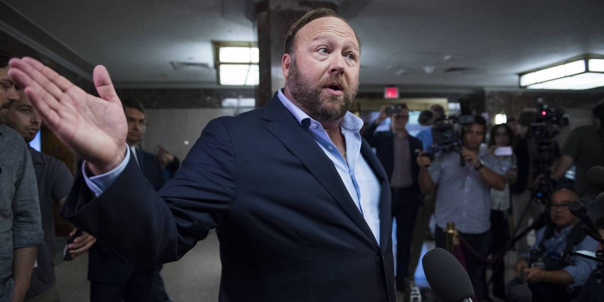 Facebook Blocks Alex Jones, Milo Yiannopoulos, and Louis Farrakhan ...