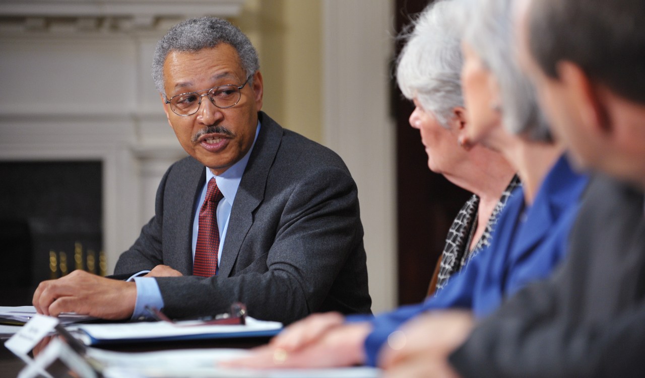 Aetna Ex-CEO Ron Williams' Book on How He 'Elbowed' His Way to C-Suite ...