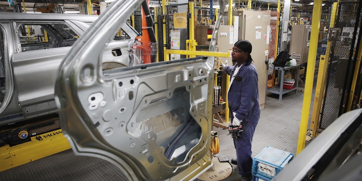 Auto Workers at Ford Reach a Tentative Union Contract Agreement | Fortune