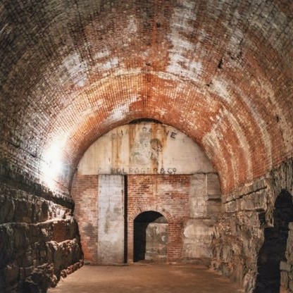 The Secret History of the Lost Cellars Under the Brooklyn Bridge | Fortune