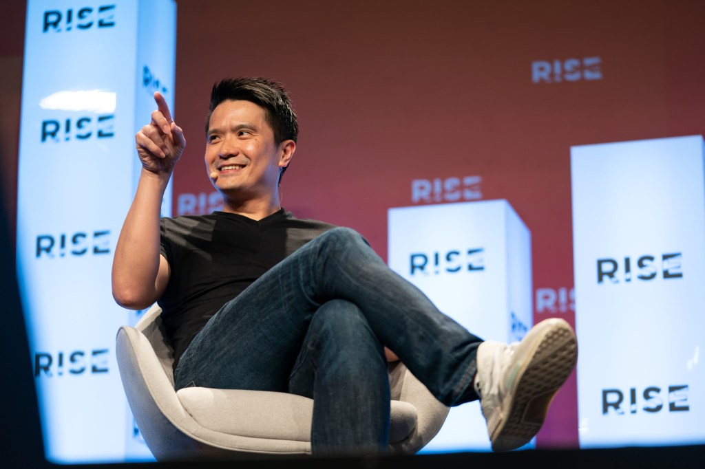 Articles by Lulu Yilun Chen | Fortune