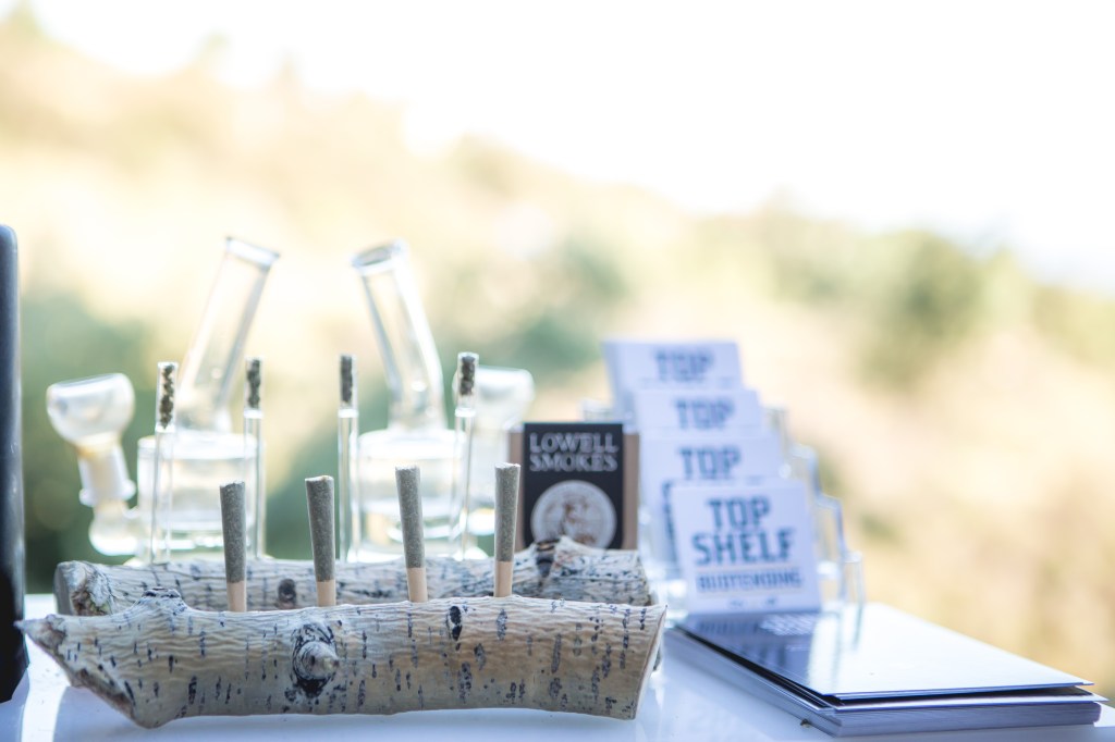 Wedding planning: How couples are offering weed at their weddings | Fortune