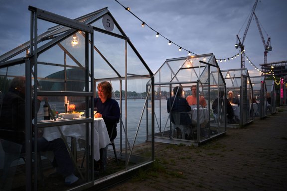 How to reopen restaurants: Social distance, party of one. | Fortune