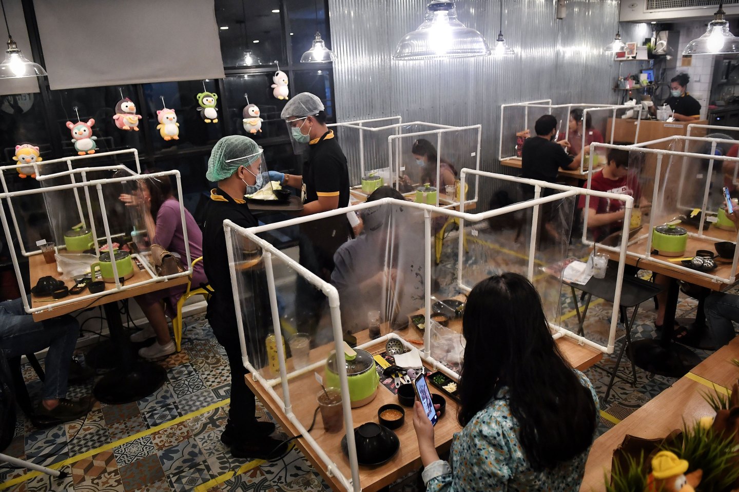 How to reopen restaurants: Social distance, party of one. | Fortune