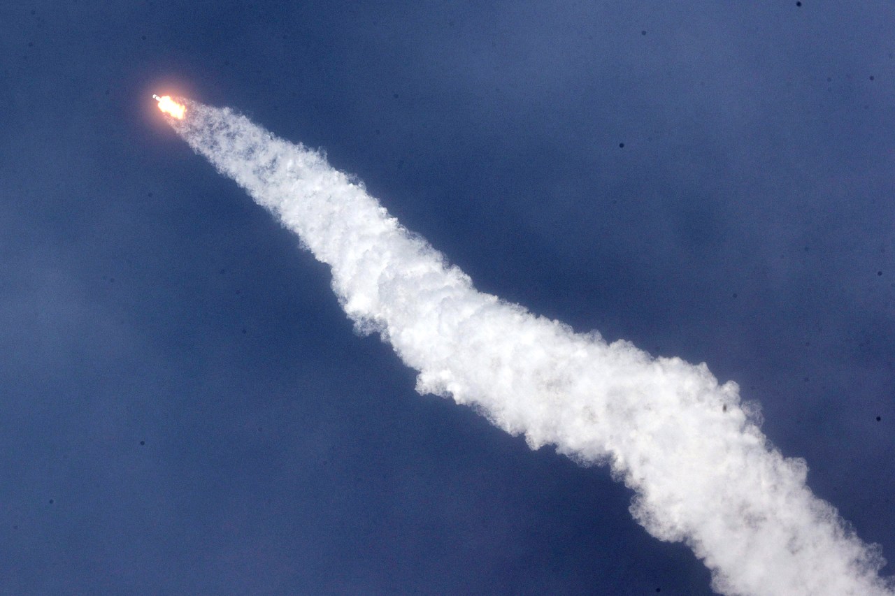 SpaceX launch photos: Historic NASA crewed rocket launch in images ...