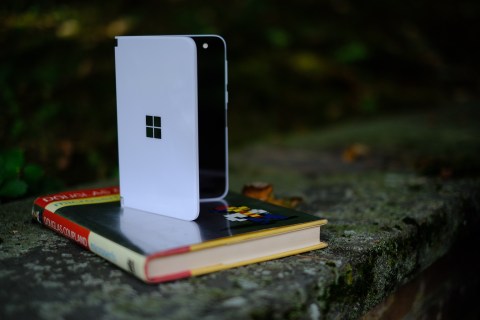Microsoft Surface Duo folding phone review | Fortune