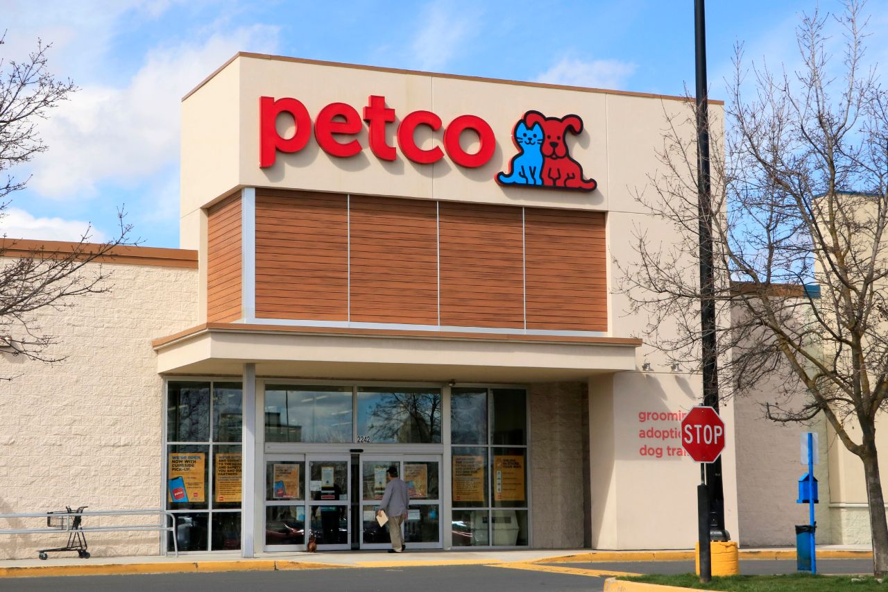 Petco rides pet adoption surge to IPO filing | Fortune