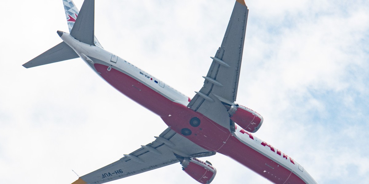 Boeing board members will have to face lawsuit over 737 Max crashes ...