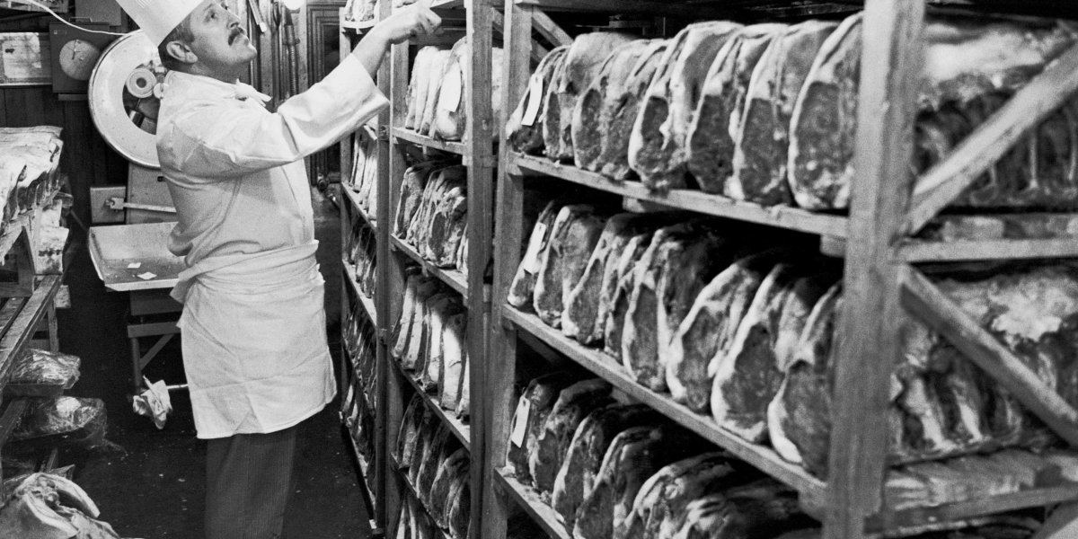 How star chefs age their own steaks at home | Fortune