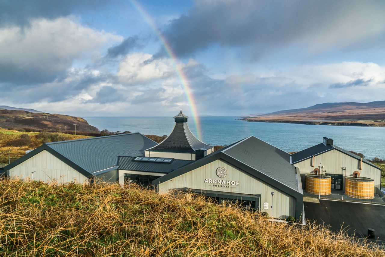 Islay: The Scottish isle that all Scotch whisky drinkers need to visit ...