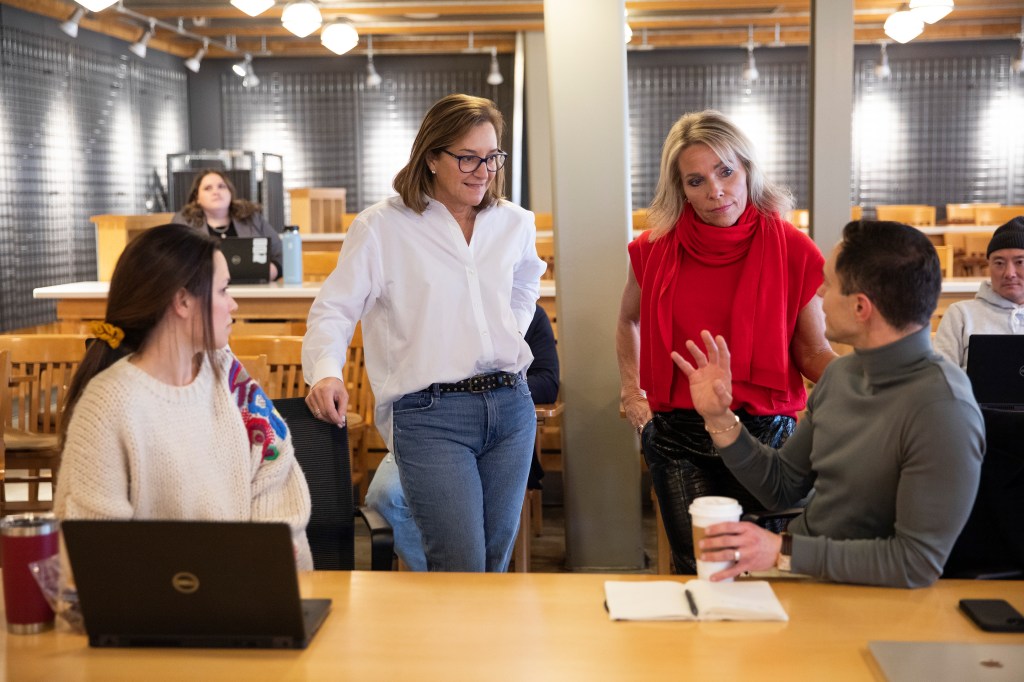 How CEO Fran Horowitz made Abercrombie & Fitch cool again | Fortune