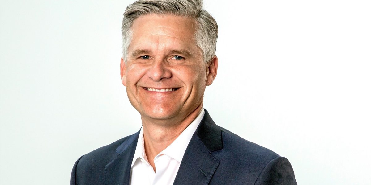 Walmart’s CFO on how inflation is affecting pay and costs | Fortune