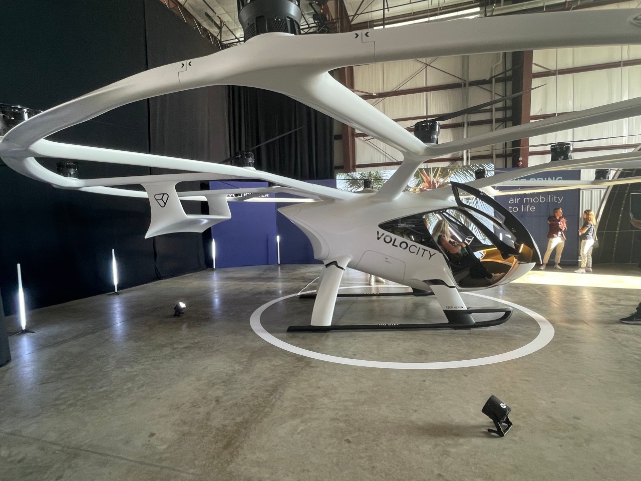 How air taxi unicorn Volocopter plans to fund its 2024 service debut ...