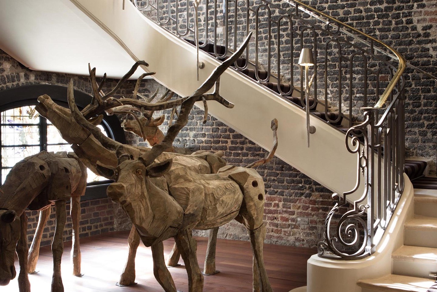 Inside Le Royal Monceau-Raffles, the five-star Parisian hotel for art ...