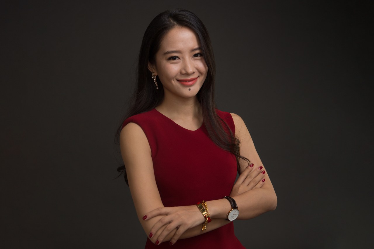 Meet Binance's 36-year-old billionaire female cofounder He Yi | Fortune