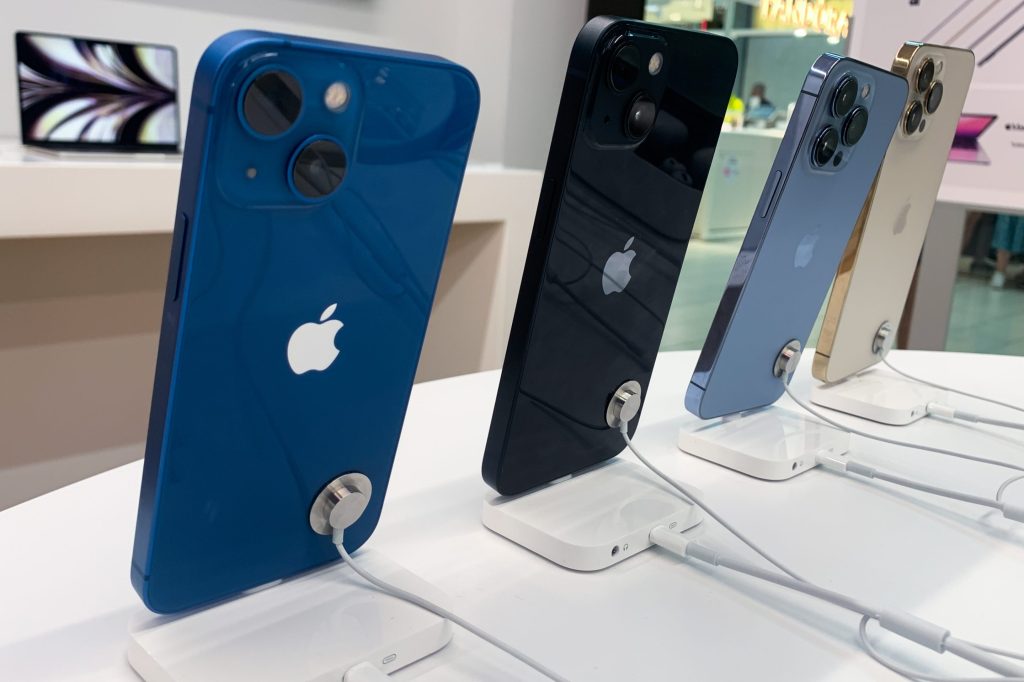 Apple security alert: iPhone, iPad and Mac users urged to update now ...