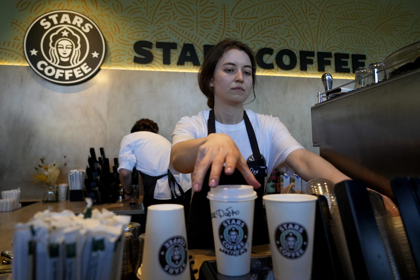 Pro-Putin rapper buys Starbucks in Russia and renames it 'Stars Coffee ...