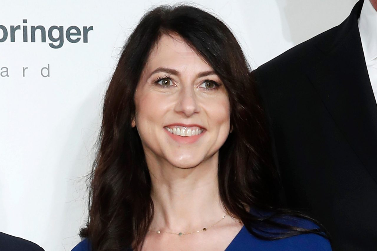 MacKenzie Scott donates 2 Beverly Hills mansions worth $55m to charity ...