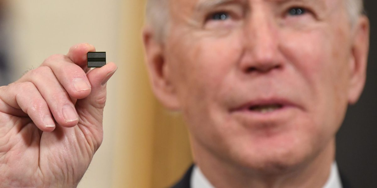 Biden’s China chip export ban adds to semiconductor company woes | Fortune