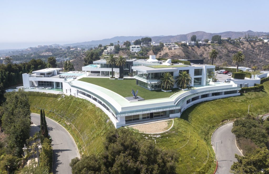 Bel Air mega-mansion ‘The One’ costs around $50,000 per month to keep ...