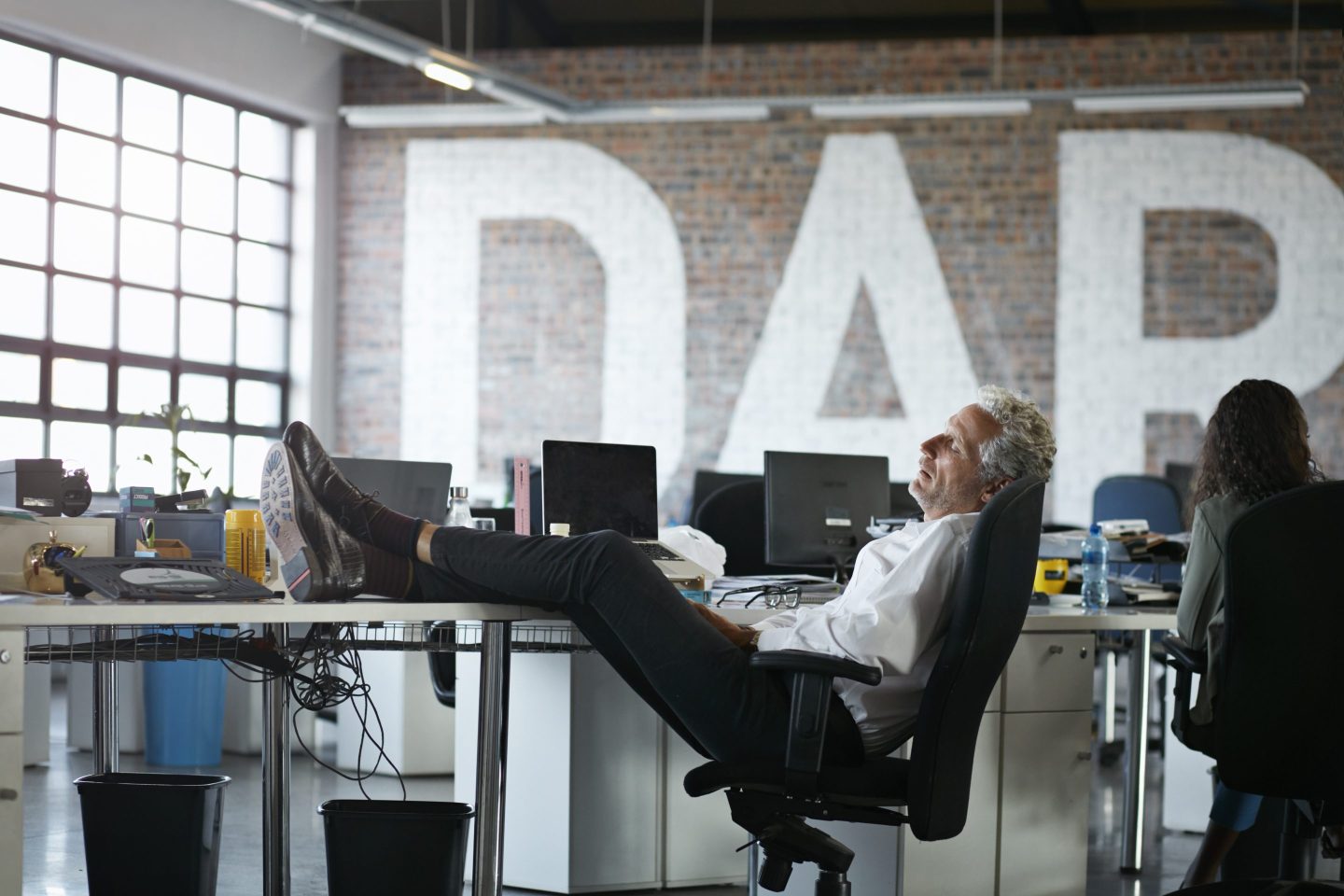 We can’t stop procrastinating at work to soothe our pandemic anxiety | Fortune