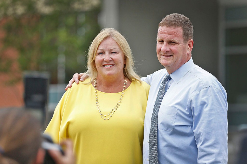 Billionaire Rob Hale donated $1 million every week this year | Fortune