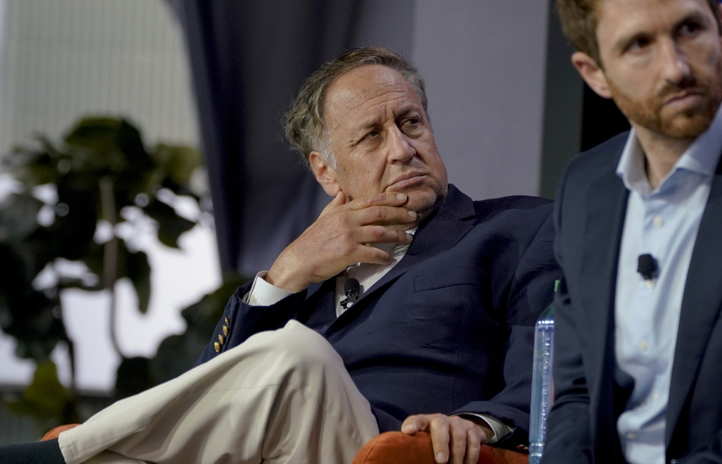 AMC Entertainment CEO Adam Aron asks for no pay raise in 2023 | Fortune