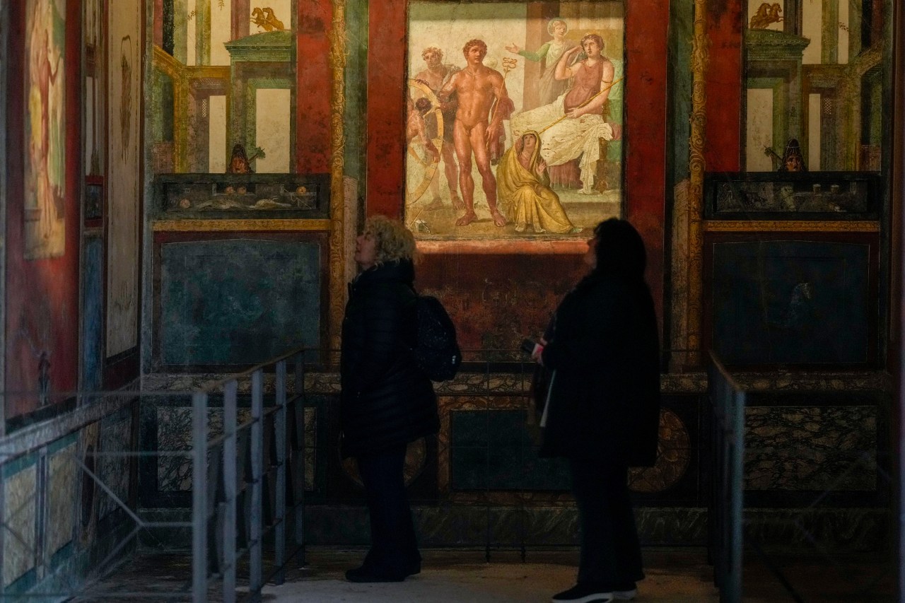 Pictures: See the restored elite mansion Domus Vettiorum in Pompeii ...