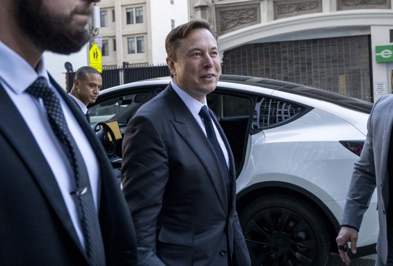 Elon Musk sets aside his strained relationship with Joe Biden to meet ...
