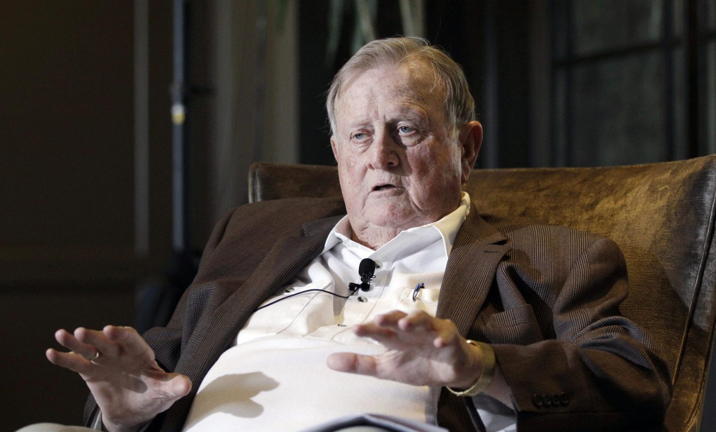 'Red' McCombs, owner of NBA and NFL teams, dies at 95 | Fortune