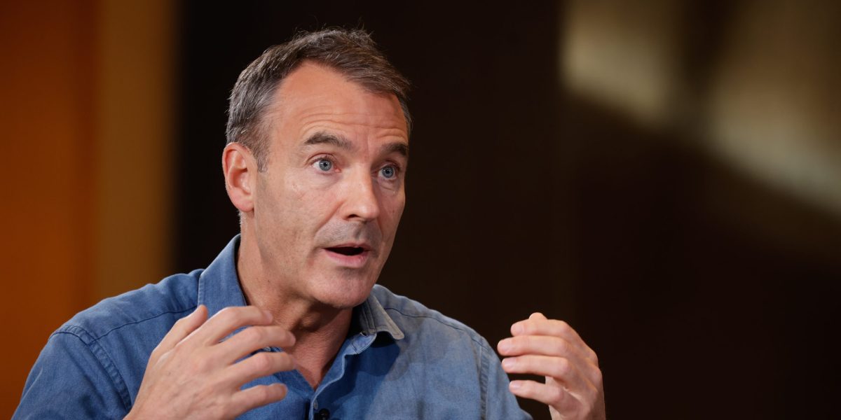 BP CEO Looney addresses climate-target rollback furor | Fortune