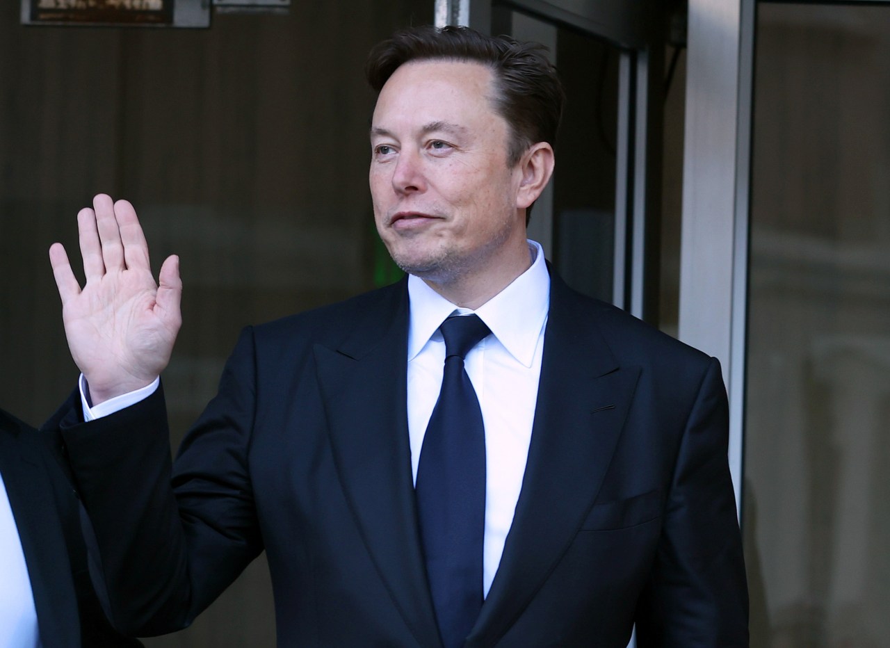 Elon Musk's lawyer promises a jury that the Tesla billionaire is not a ...