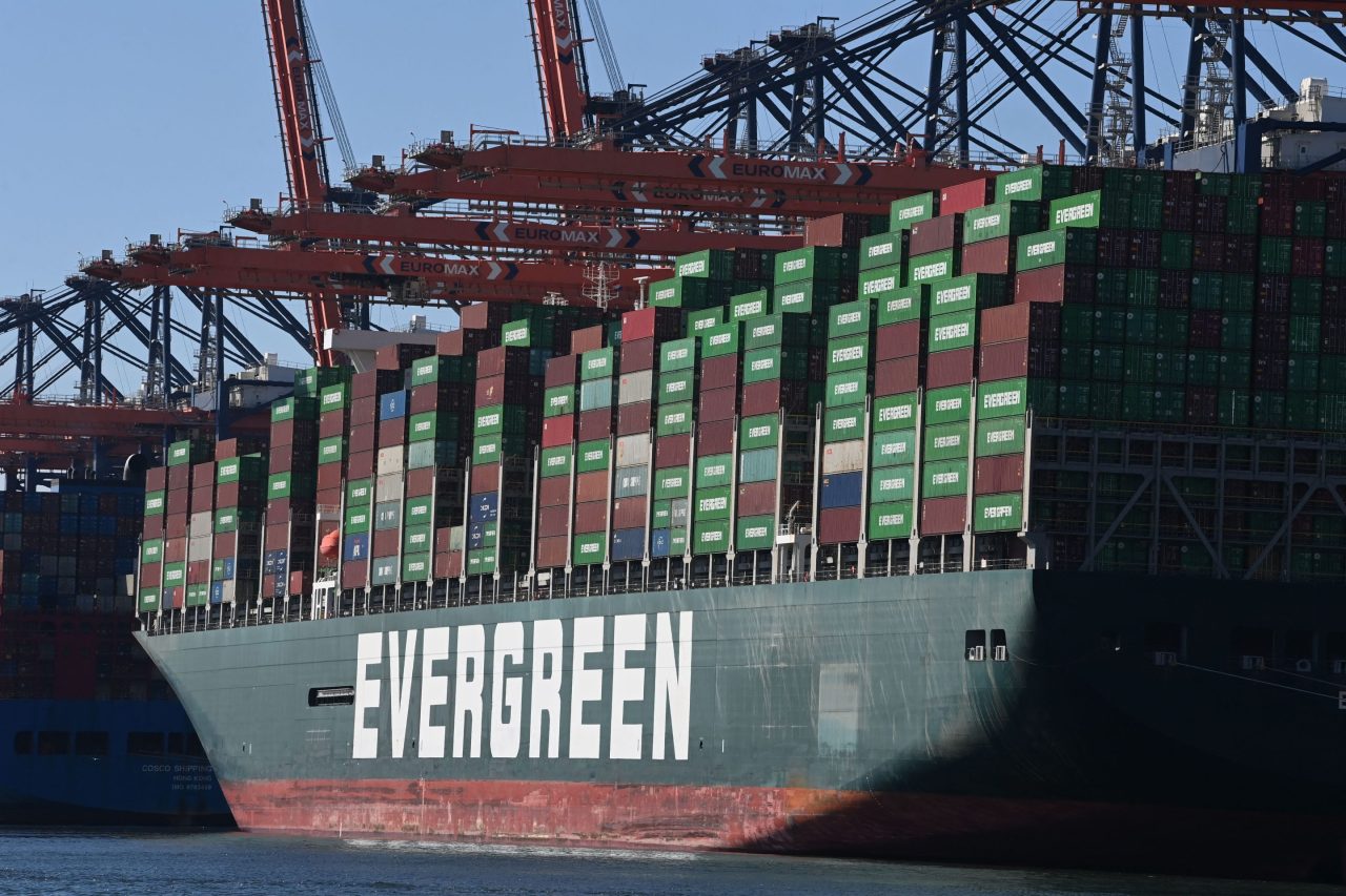 Evergreen Marne gives staff another bonus after Suez Canal blockage ...