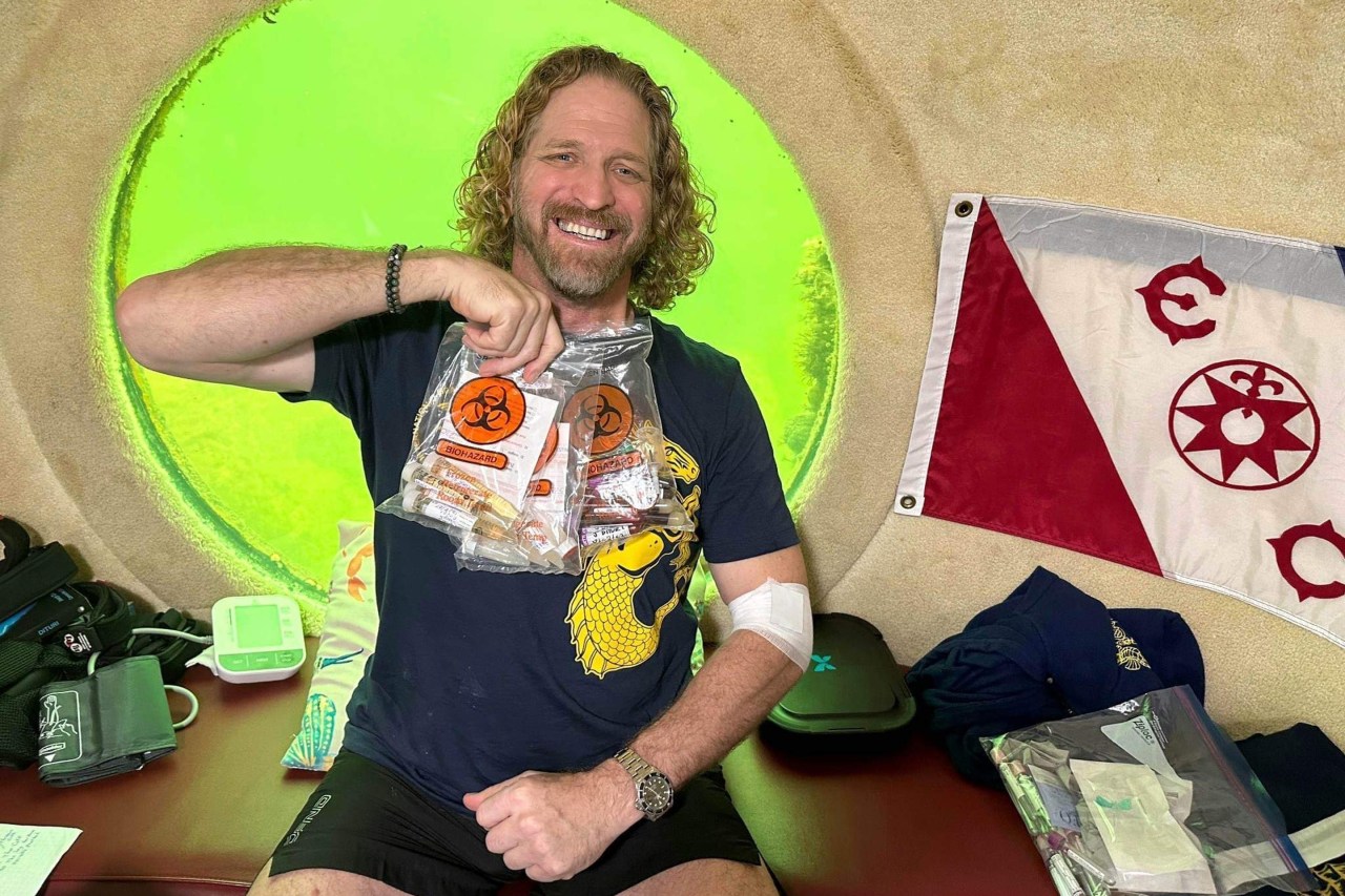 A professor is spending 100 days underwater. Here’s why | Fortune Well