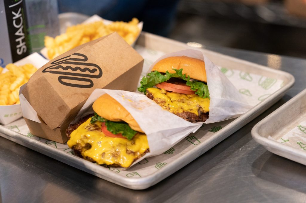 Shake Shack to sell veggie burgers | Fortune