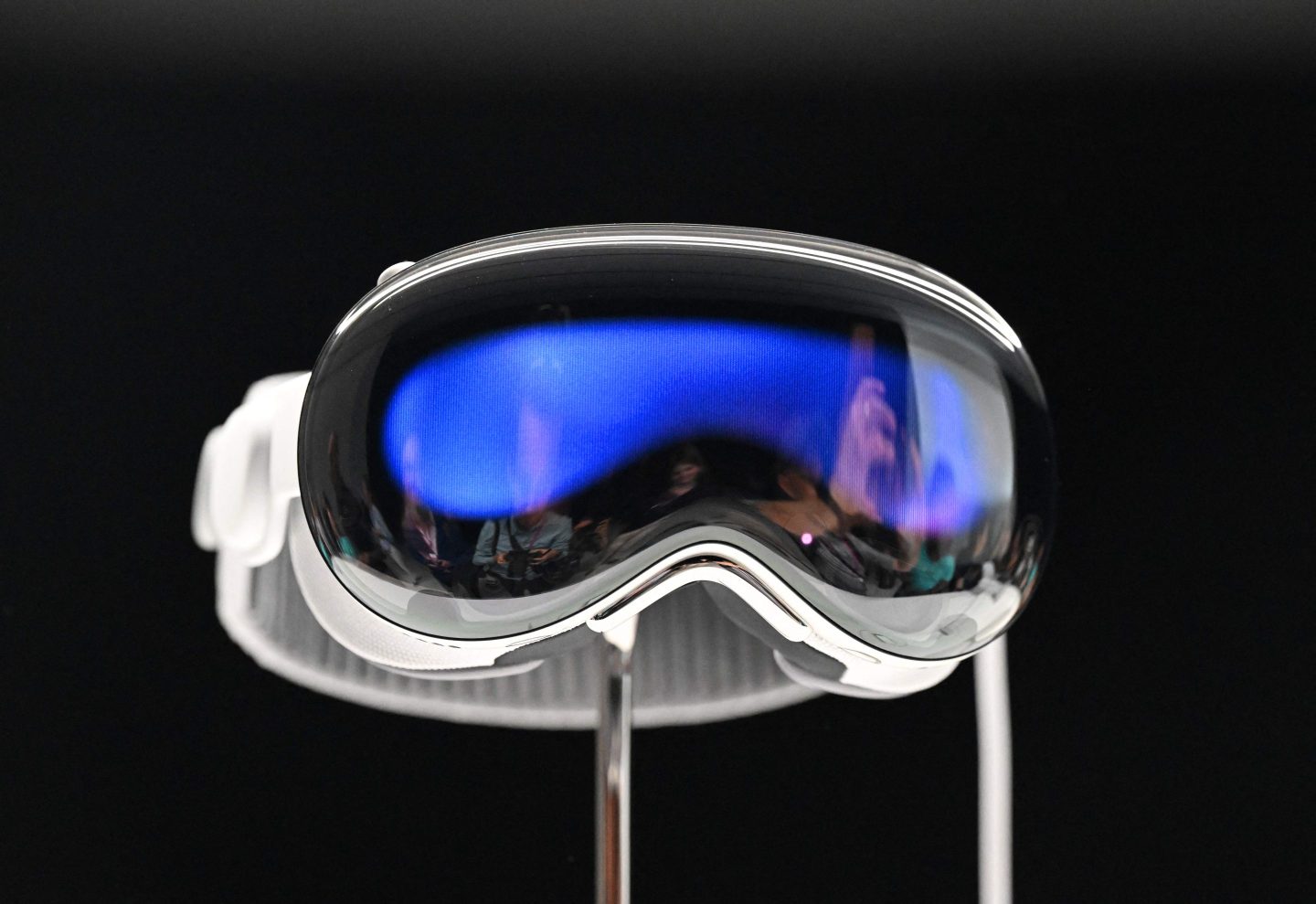 Apple’s Vision Pro VR headset: First impressions | Fortune