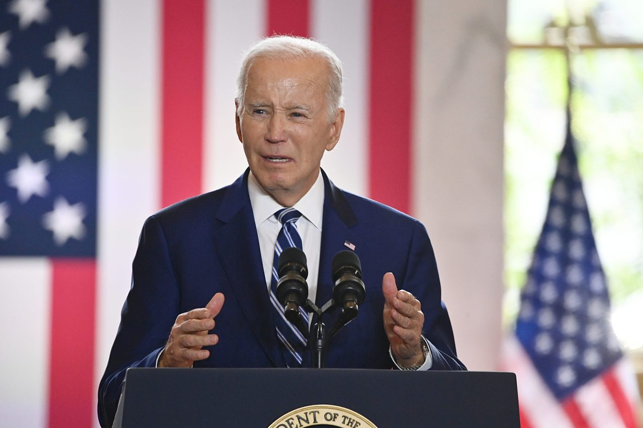 President Biden uses a CPAP machine for sleep apnea | Fortune Well