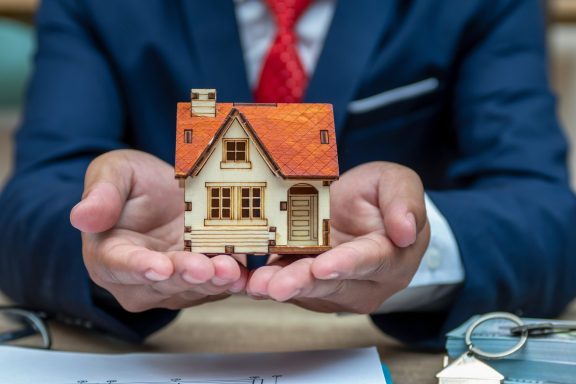 The housing market recession is ‘over’ in the new-home space, top ...