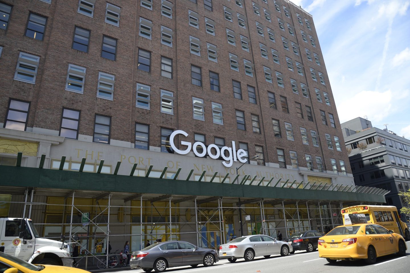 Car crashes near Google's NYC headquarters | Fortune